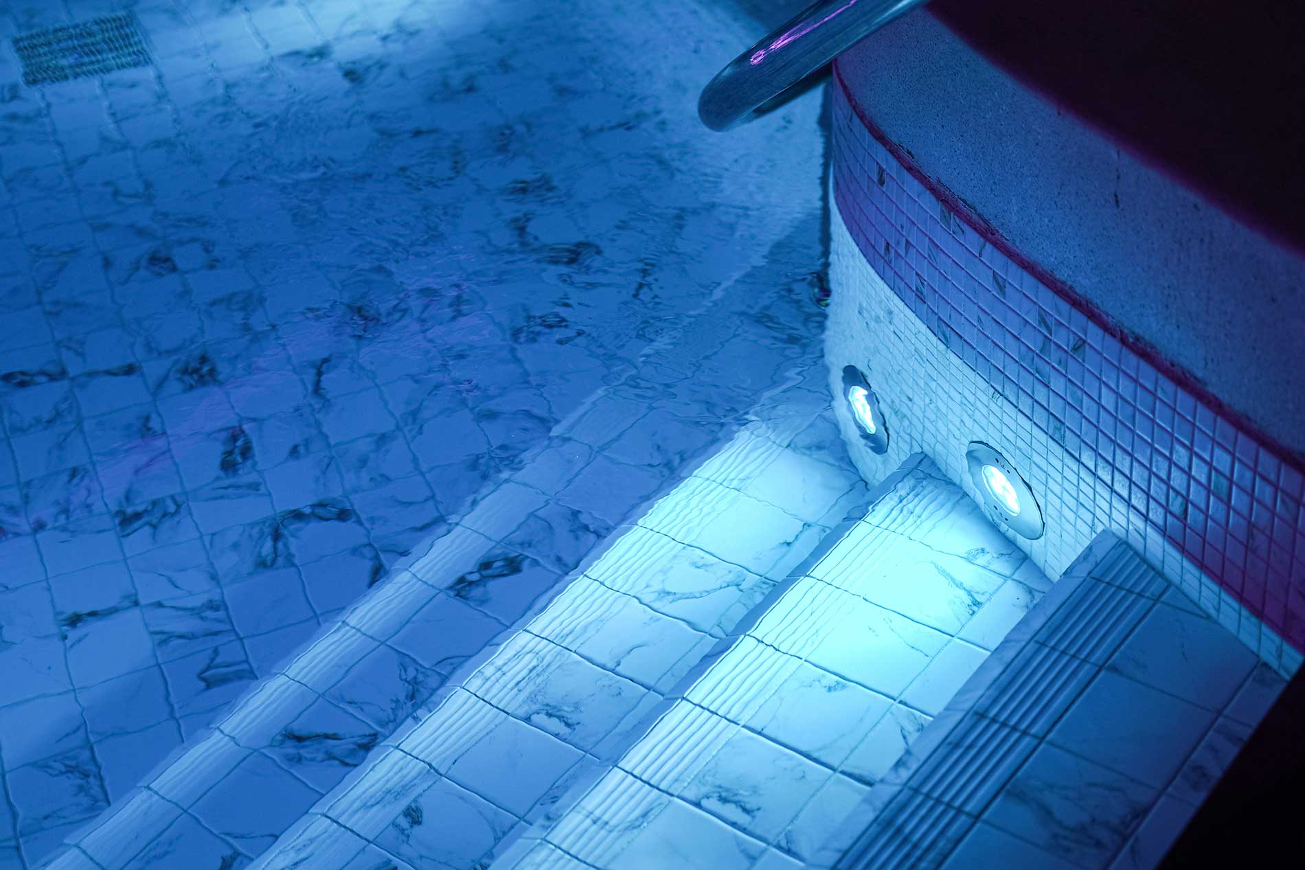 Everything You Need To Know About Waterline Tiles Deckside Pool And Spa